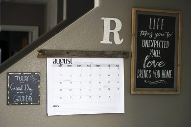 DIY Wall Calendar with Barnwood + Free Printable! | Hello Hayley Blog