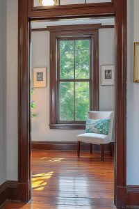40+ White Walls With Wood Trim: Ideas for a Timeless Interior