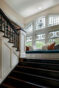 40 Staircase Landing Ideas: Creative Touches for Your Space