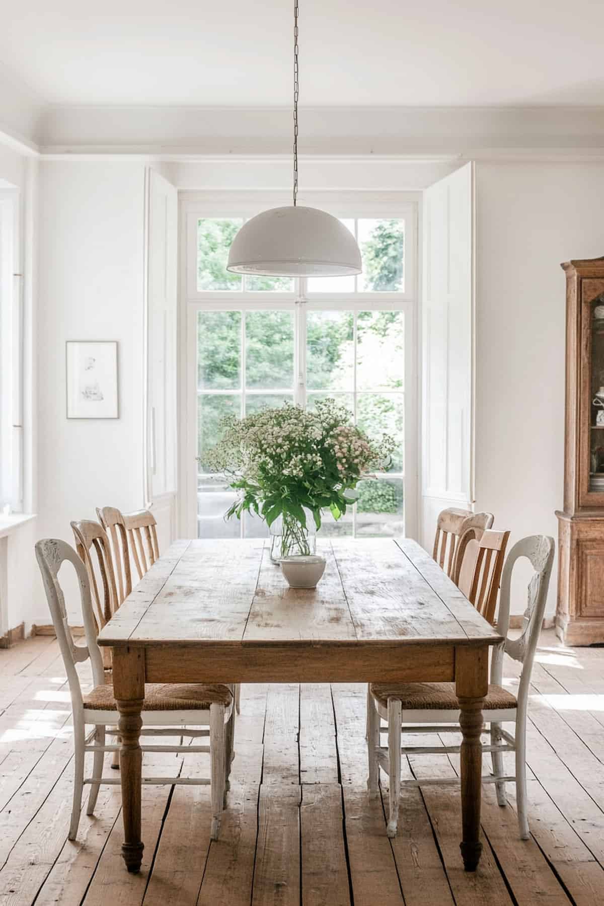 40 French Country Dining Room Ideas That Combine Luxury and Coziness