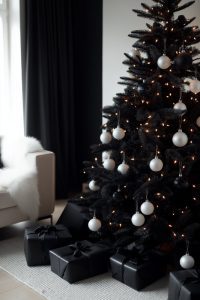 25 Black Christmas Tree Decorations: Stylish Ideas To Try