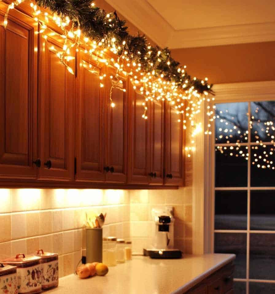 29 Ways To Decorate Kitchen Cabinets for a Festive Christmas