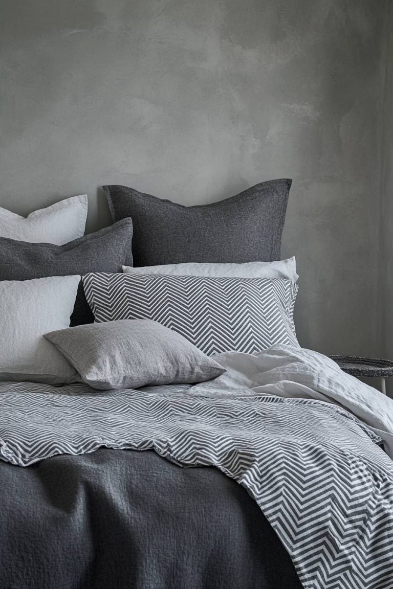 35 Fabulous Gray Bedroom Ideas That Balance Comfort and Style