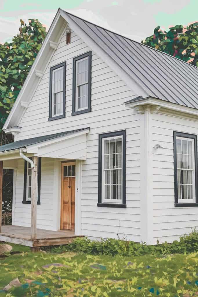 45 White House With Black Windows Ideas for Curb Appeal