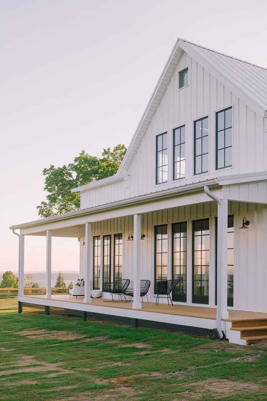45 White House With Black Windows Ideas for Curb Appeal