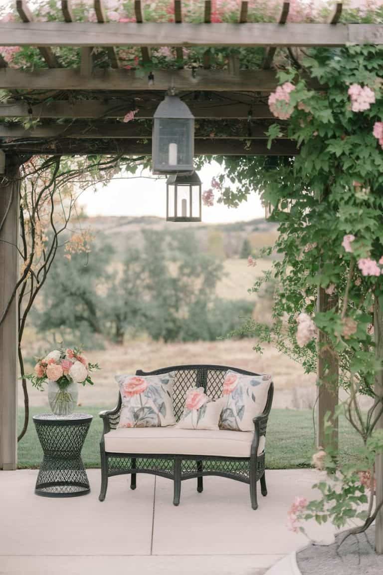 40 Cozy Backyard Ideas for a Warm Outdoor Oasis