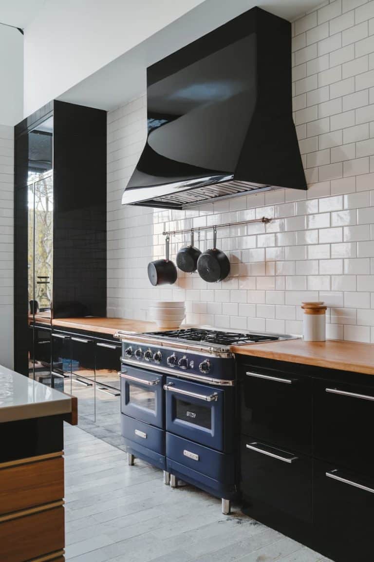 40 Kitchen Hood Vent Ideas to Inspire Your Kitchen Remodel