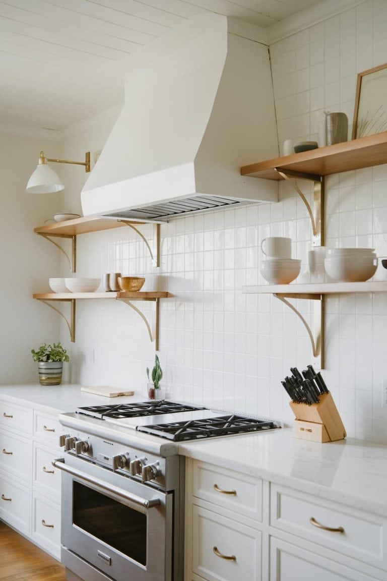 40 Kitchen Hood Vent Ideas to Inspire Your Kitchen Remodel