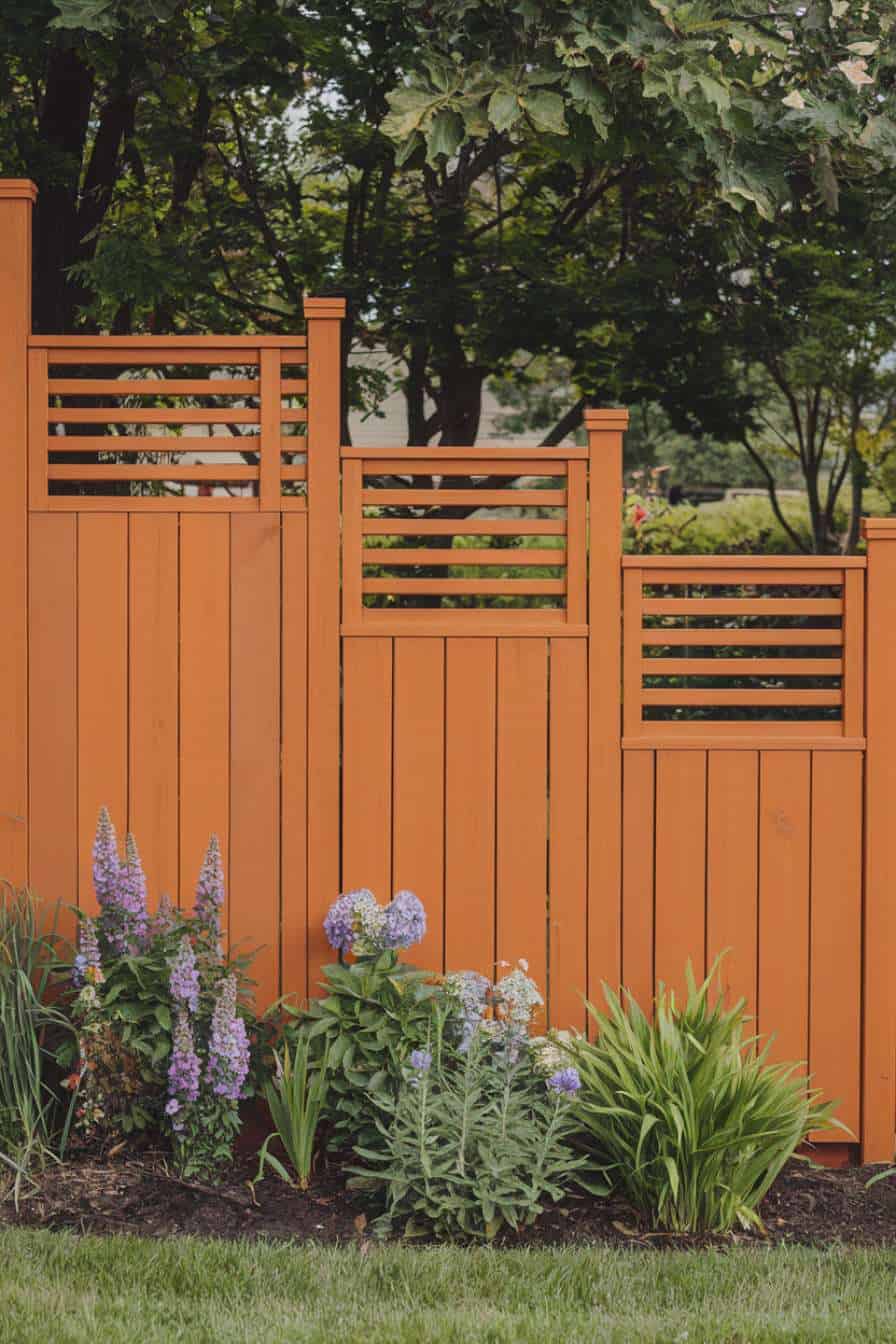 48 Creative Wood Fence Ideas for Your Outdoor Sanctuary