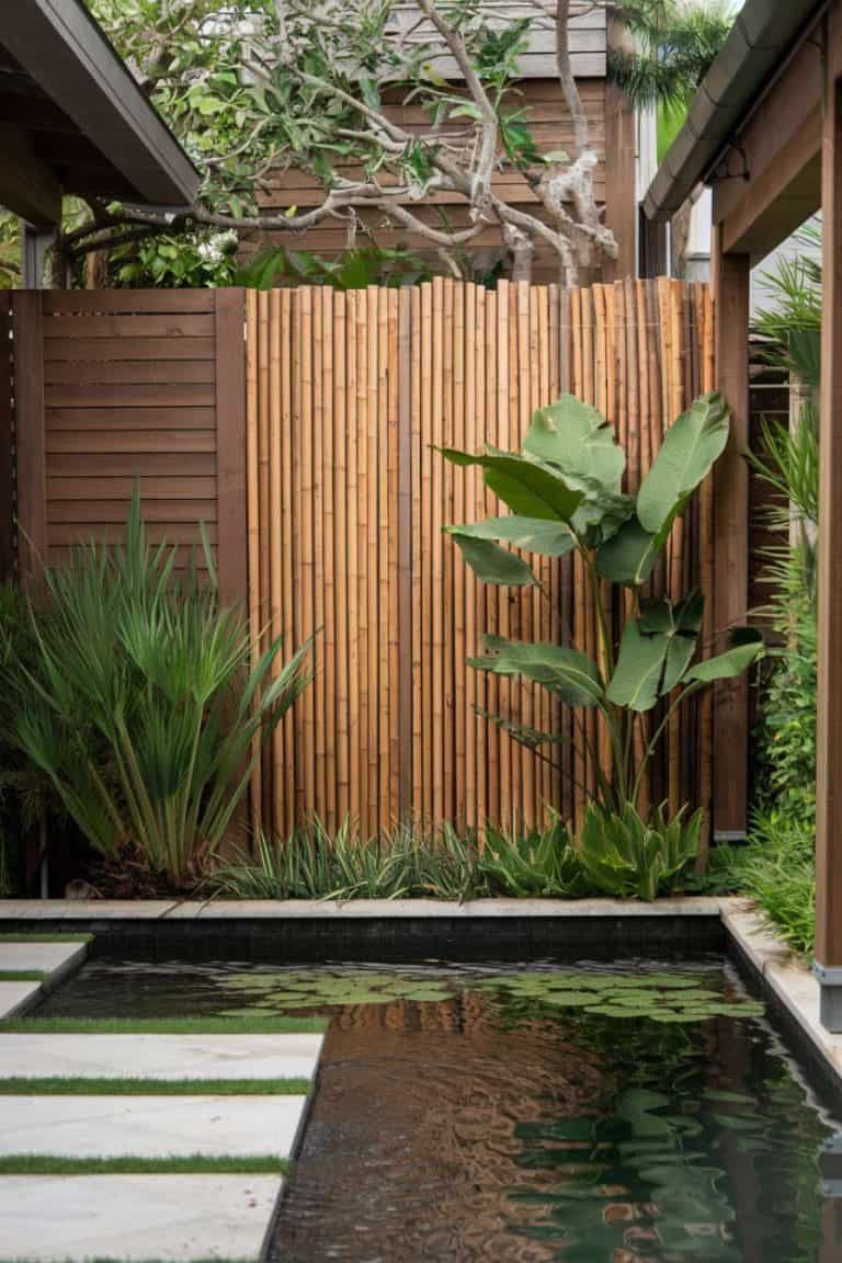 48 Creative Wood Fence Ideas for Your Outdoor Sanctuary