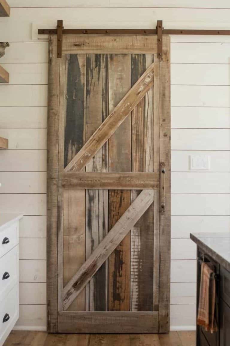 35 Creative Farmhouse Pantry Door Ideas for a Rustic Kitchen Aesthetic