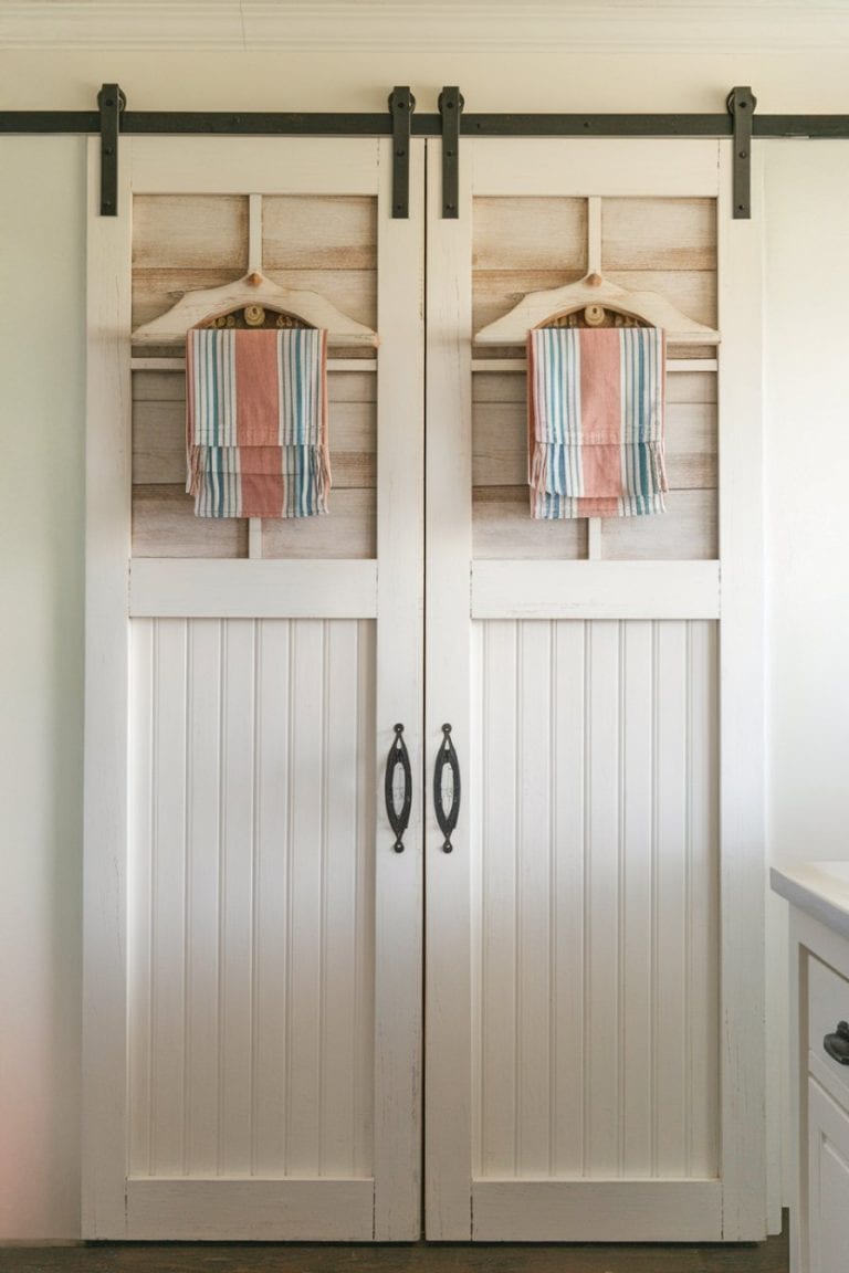 35 Creative Farmhouse Pantry Door Ideas for a Rustic Kitchen Aesthetic
