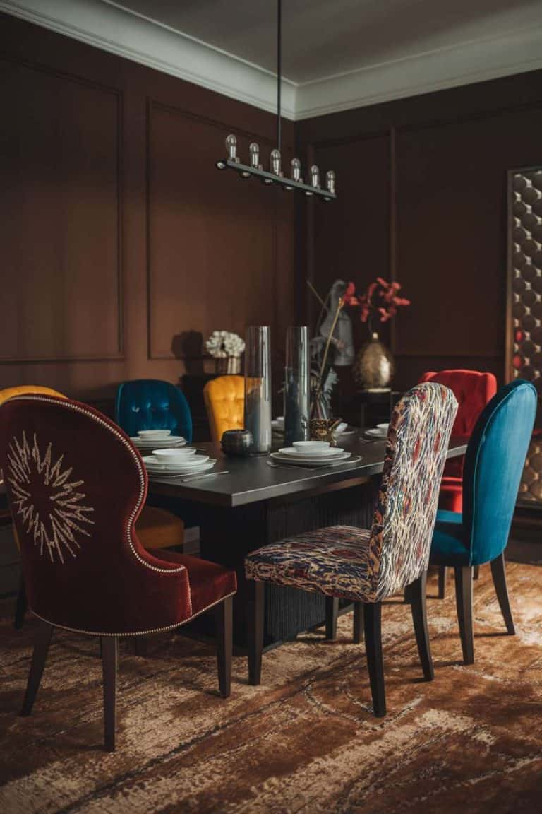 24 Moody Dining Room Ideas To Create an Elegant, Dramatic Ambiance