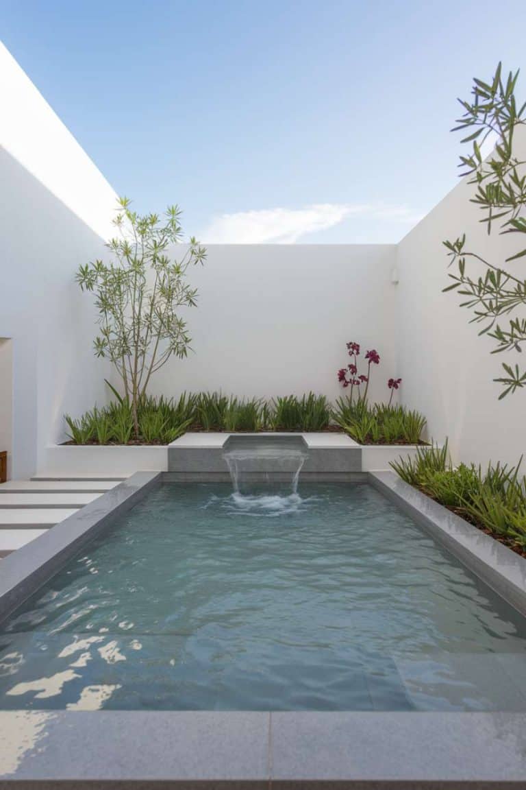 45 Inspiring Plunge Pool Ideas for Your Backyard Retreat